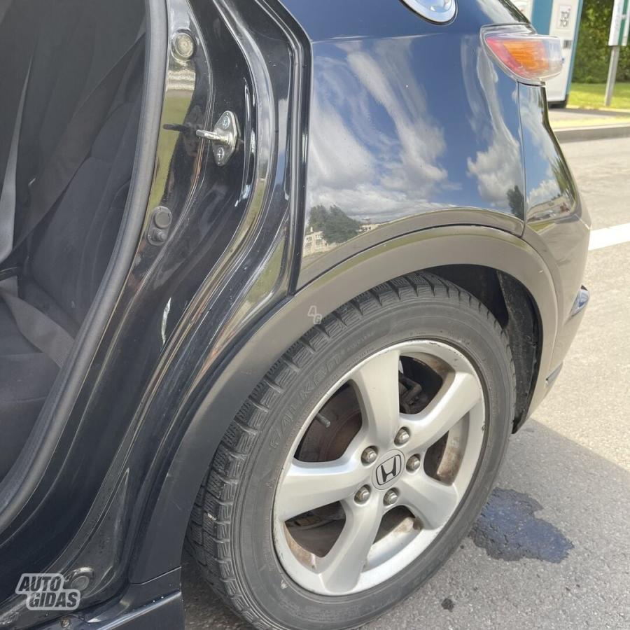 Honda Civic 2007 Šauļi, ar dzinēja tilpumu 1.80 L un nobraukumu 140 tūkst. km par 1599 €, foto 19 vietnē AUTOMOTO.COM.LV