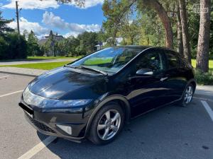 Honda Civic 2007 Kauņa, ar dzinēja tilpumu 1.30 L un nobraukumu 253 tūkst. km par 2300 €, foto 4 vietnē AUTOMOTO.COM.LV