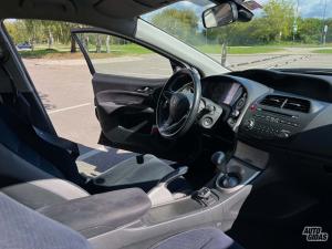 Honda Civic 2007 Kauņa, ar dzinēja tilpumu 1.30 L un nobraukumu 253 tūkst. km par 2300 €, foto 19 vietnē AUTOMOTO.COM.LV