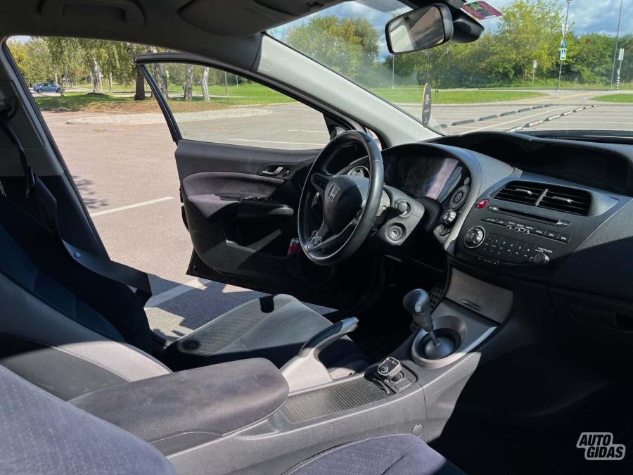 Honda Civic 2007 Kauņa, ar dzinēja tilpumu 1.30 L un nobraukumu 253 tūkst. km par 2300 €, foto 19 vietnē AUTOMOTO.COM.LV