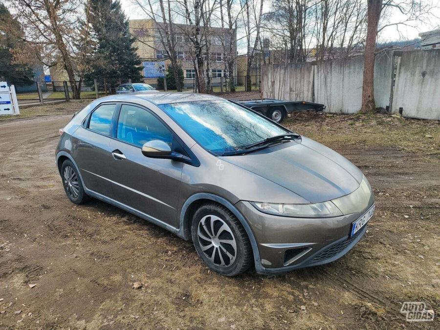 Honda Civic 2007 Viļņa, ar dzinēja tilpumu 2.20 L un nobraukumu 280 tūkst. km par 650 €, foto 1 vietnē AUTOMOTO.COM.LV