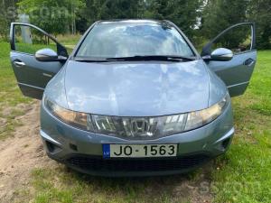 Honda Civic 2008 Rēzekne, ar dzinēja tilpumu 2.20 L un nobraukumu 448 tūkst. km par 1550 €, foto  vietnē AUTOMOTO.COM.LV