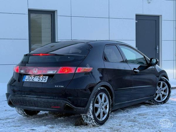 Honda Civic 2008 in Kaunas, with an engine capacity of 2.20 L and mileage of 380 thousand km for 2000 €, photo 4 on AUTOMOTO.COM.LV