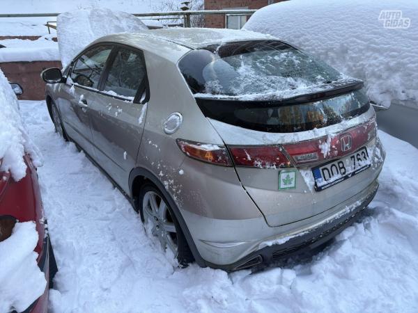 Honda Civic 2008 Viļņa, ar dzinēja tilpumu 1.80 L un nobraukumu 220 tūkst. km par 950 €, foto 1 vietnē AUTOMOTO.COM.LV