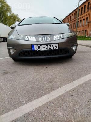 Honda Civic 2008 Daugavpils, ar dzinēja tilpumu 2.20 L un nobraukumu 300 tūkst. km par 2750 €, foto  vietnē AUTOMOTO.COM.LV