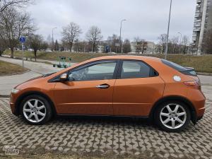 Honda Civic 2008 Viļņa, ar dzinēja tilpumu 1.80 L un nobraukumu 246 tūkst. km par 1100 €, foto 5 vietnē AUTOMOTO.COM.LV