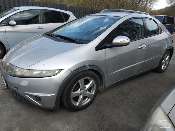 Honda Civic 2008 Kauņa, ar dzinēja tilpumu 1.80 L un nobraukumu 252 tūkst. km par 950 €, foto 1 vietnē AUTOMOTO.COM.LV