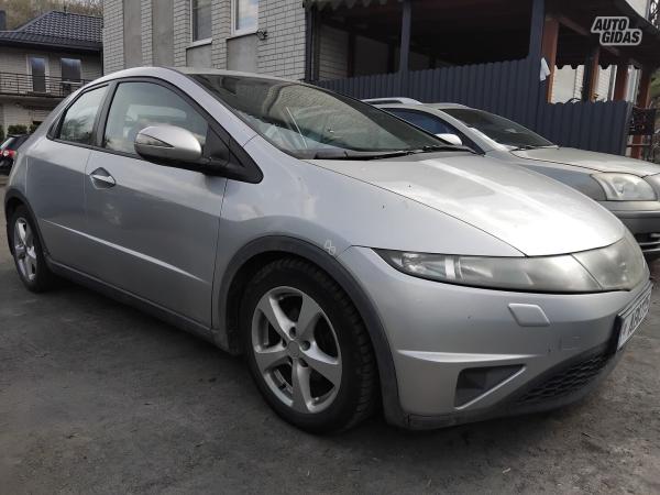 Honda Civic 2008 Kauņa, ar dzinēja tilpumu 1.80 L un nobraukumu 252 tūkst. km par 950 €, foto 2 vietnē AUTOMOTO.COM.LV