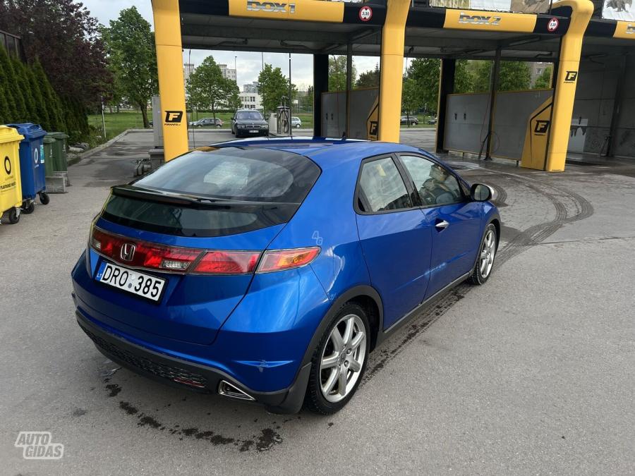 Honda Civic 2008 in Kaunas, with an engine capacity of 1.80 L and mileage of 230 thousand km for 1299 €, photo 4 on AUTOMOTO.COM.LV