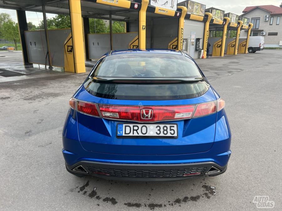Honda Civic 2008 in Kaunas, with an engine capacity of 1.80 L and mileage of 230 thousand km for 1299 €, photo 5 on AUTOMOTO.COM.LV