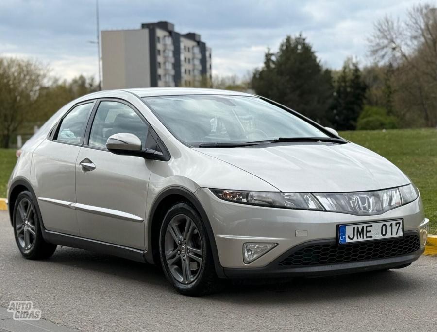 Honda Civic 2008 Kauņa, ar dzinēja tilpumu 2.20 L un nobraukumu 289 tūkst. km par 2500 €, foto 3 vietnē AUTOMOTO.COM.LV