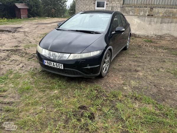 Honda Civic 2008 Viļņa, ar dzinēja tilpumu 2.20 L un nobraukumu 331 tūkst. km par 1350 €, foto 1 vietnē AUTOMOTO.COM.LV