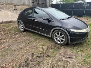 Honda Civic 2008 in Vilnius, with an engine capacity of 2.20 L and mileage of 331 thousand km for 1350 €, photo 4 on AUTOMOTO.COM.LV