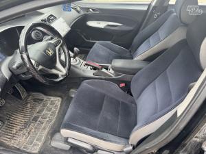 Honda Civic 2008 in Vilnius, with an engine capacity of 2.20 L and mileage of 331 thousand km for 1350 €, photo 10 on AUTOMOTO.COM.LV