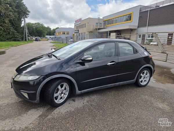 Honda Civic 2008 in Kaunas, with an engine capacity of 2.20 L and mileage of 295 thousand km for 780 €, photo 1 on AUTOMOTO.COM.LV