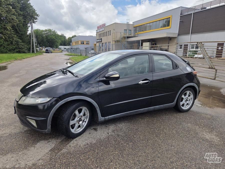 Honda Civic 2008 Kauņa, ar dzinēja tilpumu 2.20 L un nobraukumu 295 tūkst. km par 780 €, foto 1 vietnē AUTOMOTO.COM.LV