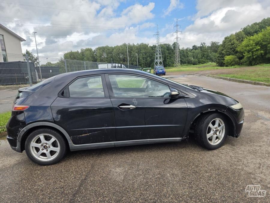 Honda Civic 2008 Kauņa, ar dzinēja tilpumu 2.20 L un nobraukumu 295 tūkst. km par 780 €, foto 6 vietnē AUTOMOTO.COM.LV