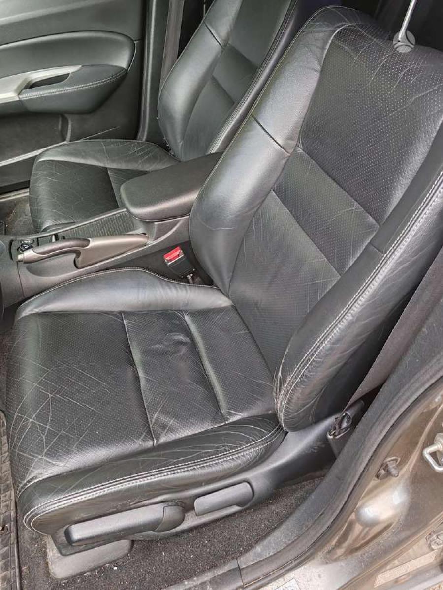 Honda Civic 2008 Viļņa, ar dzinēja tilpumu 2.20 L un nobraukumu 235 tūkst. km par 1700 €, foto 1 vietnē AUTOMOTO.COM.LV