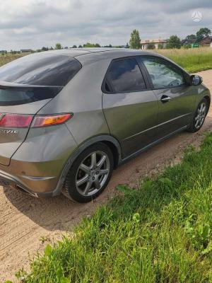 Honda Civic 2008 Viļņa, ar dzinēja tilpumu 2.20 L un nobraukumu 235 tūkst. km par 1700 €, foto 5 vietnē AUTOMOTO.COM.LV