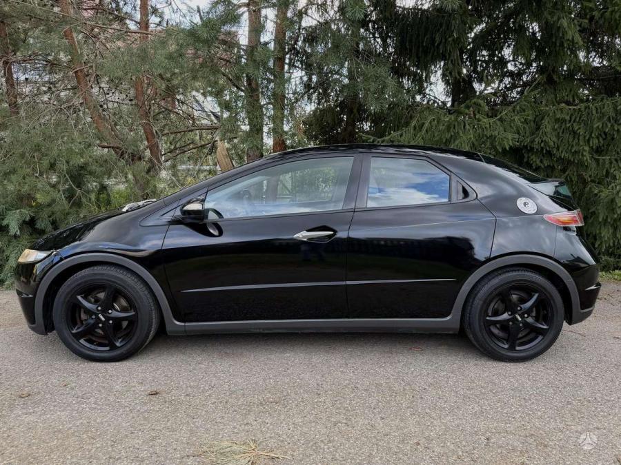 Honda Civic 2008 Marijampole, ar dzinēja tilpumu 1.80 L un nobraukumu 273 tūkst. km par 2999 €, foto 3 vietnē AUTOMOTO.COM.LV