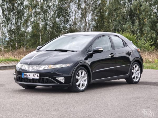 Honda Civic 2008 in Vilnius, with an engine capacity of 1.80 L and mileage of 264 thousand km for 2900 €, photo 1 on AUTOMOTO.COM.LV