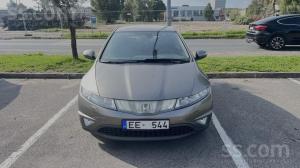 Honda Civic 2008 Rīga, ar dzinēja tilpumu 1.60 L un nobraukumu 287 tūkst. km par 1800 €, foto  vietnē AUTOMOTO.COM.LV