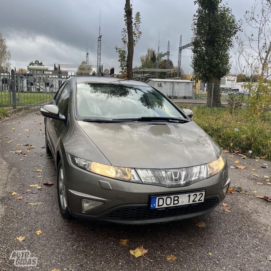 Honda Civic 2008 Viļņa, ar dzinēja tilpumu 1.80 L un nobraukumu 244 tūkst. km par 1999 €, foto 10 vietnē AUTOMOTO.COM.LV
