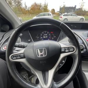 Honda Civic 2008 Viļņa, ar dzinēja tilpumu 1.80 L un nobraukumu 244 tūkst. km par 1999 €, foto 15 vietnē AUTOMOTO.COM.LV