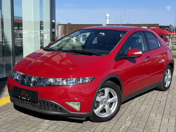 Honda Civic 2009 in Vilnius, with an engine capacity of 1.34 L and mileage of 190 thousand km for 4999 €, photo 1 on AUTOMOTO.COM.LV