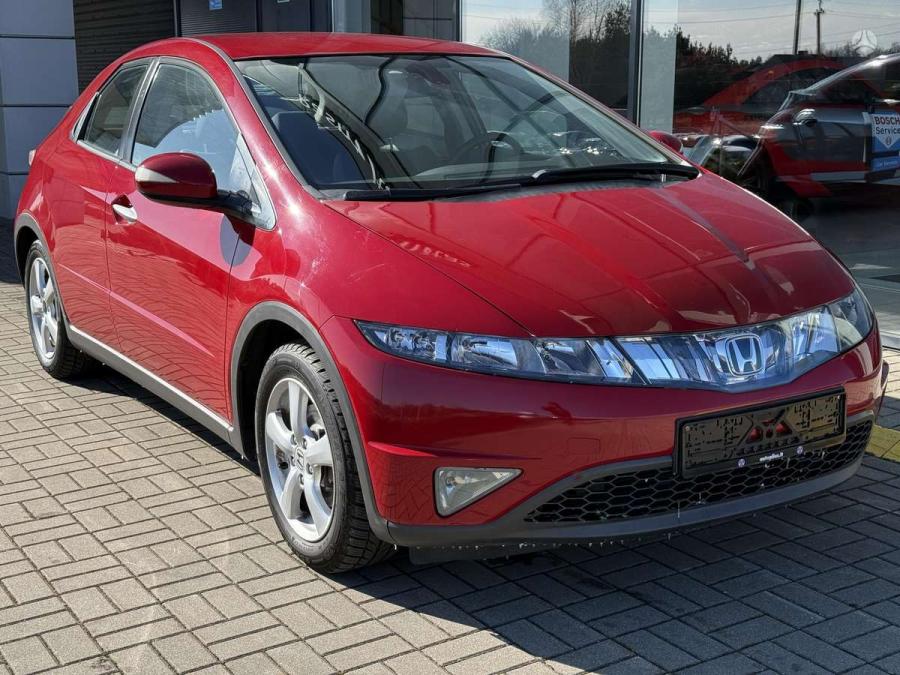 Honda Civic 2009 in Vilnius, with an engine capacity of 1.34 L and mileage of 190 thousand km for 4999 €, photo 8 on AUTOMOTO.COM.LV