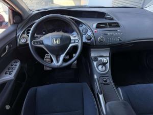 Honda Civic 2009 in Vilnius, with an engine capacity of 1.34 L and mileage of 190 thousand km for 4999 €, photo 11 on AUTOMOTO.COM.LV
