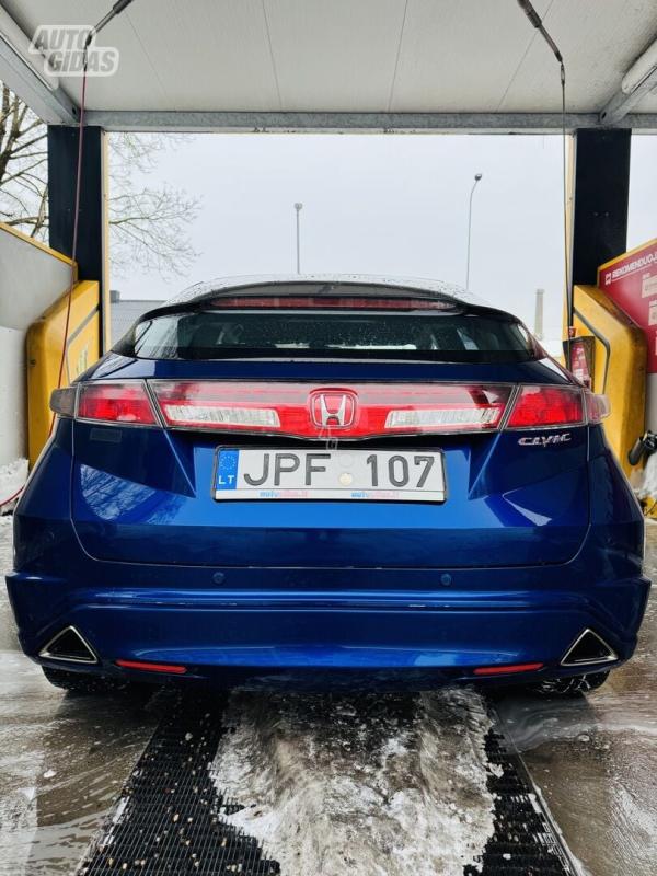 Honda Civic 2011 in Jonava, with an engine capacity of 2.20 L and mileage of 266 thousand km for 3200 €, photo 2 on AUTOMOTO.COM.LV