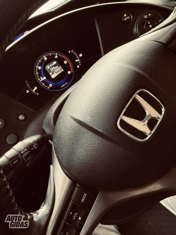 Honda Civic 2011 in Jonava, with an engine capacity of 2.20 L and mileage of 266 thousand km for 3200 €, photo 4 on AUTOMOTO.COM.LV