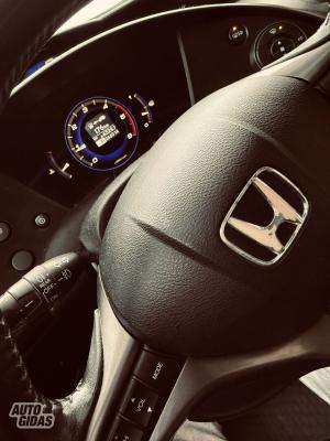 Honda Civic 2011 in Jonava, with an engine capacity of 2.20 L and mileage of 266 thousand km for 2500 €, photo 5 on AUTOMOTO.COM.LV