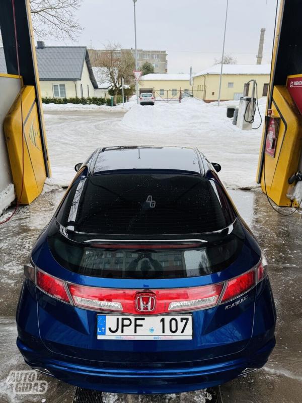 Honda Civic 2011 in Jonava, with an engine capacity of 2.20 L and mileage of 266 thousand km for 3200 €, photo 8 on AUTOMOTO.COM.LV