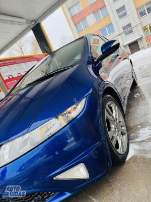 Honda Civic 2011 in Jonava, with an engine capacity of 2.20 L and mileage of 266 thousand km for 2500 €, photo 12 on AUTOMOTO.COM.LV