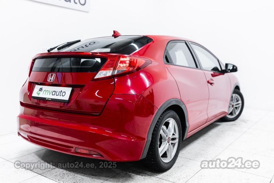 Honda Civic 2012 Tallina, ar dzinēja tilpumu 1.80 L un nobraukumu 250 tūkst. km par 6990 €, foto 6 vietnē AUTOMOTO.COM.LV