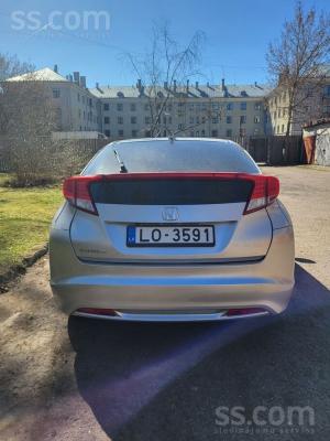 Honda Civic 2012 Rīga, ar dzinēja tilpumu 2.20 L un nobraukumu 333 tūkst. km par 4400 €, foto 3 vietnē AUTOMOTO.COM.LV