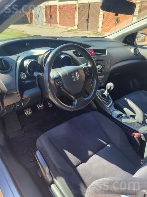 Honda Civic 2012 Rīga, ar dzinēja tilpumu 2.20 L un nobraukumu 333 tūkst. km par 4400 €, foto 6 vietnē AUTOMOTO.COM.LV