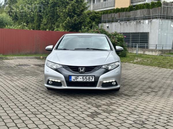 Honda Civic 2013 Rīga, ar dzinēja tilpumu 1.80 L un nobraukumu 207 tūkst. km par 6800 €, foto 2 vietnē AUTOMOTO.COM.LV