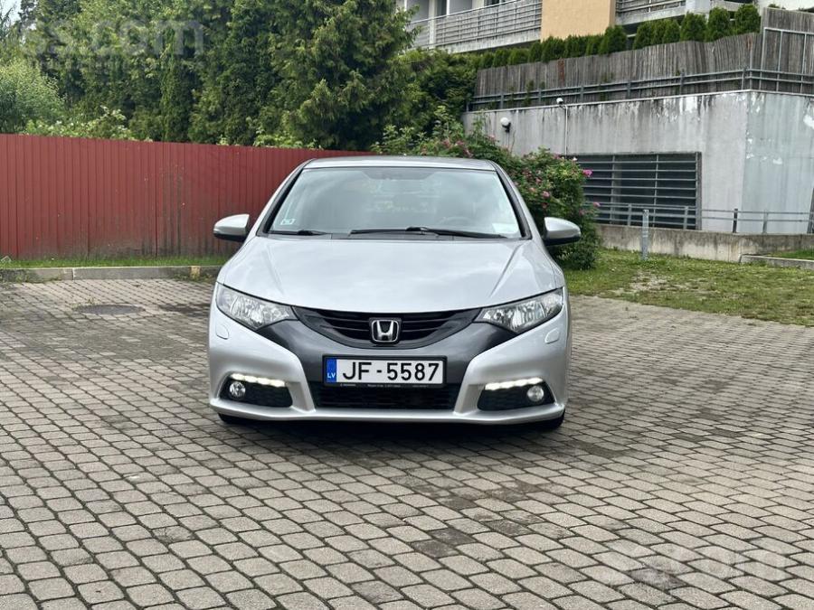 Honda Civic 2013 Rīga, ar dzinēja tilpumu 1.80 L un nobraukumu 207 tūkst. km par 6800 €, foto 2 vietnē AUTOMOTO.COM.LV