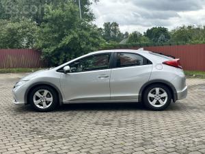 Honda Civic 2013 Rīga, ar dzinēja tilpumu 1.80 L un nobraukumu 207 tūkst. km par 6800 €, foto 8 vietnē AUTOMOTO.COM.LV