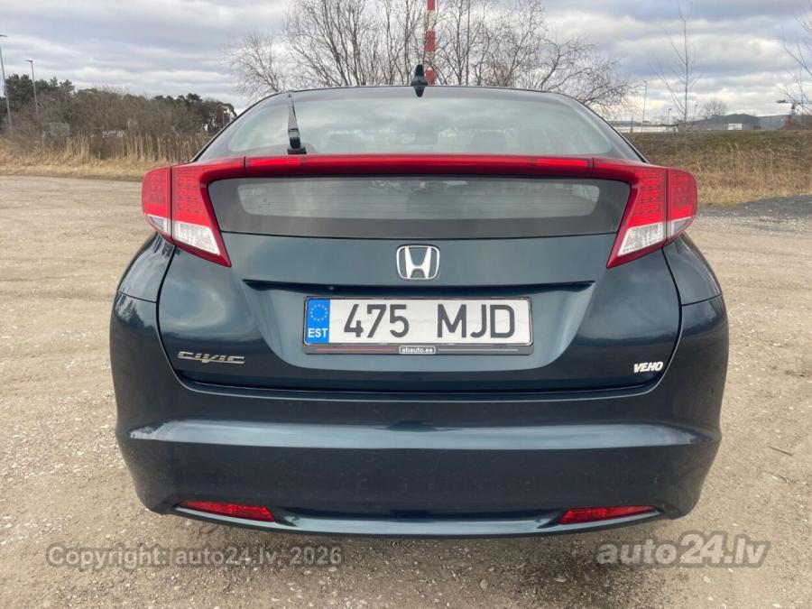 Honda Civic 2013 in Tallinn, with an engine capacity of 1.80 L and mileage of 155 thousand km for 6790 €, photo 5 on AUTOMOTO.COM.LV