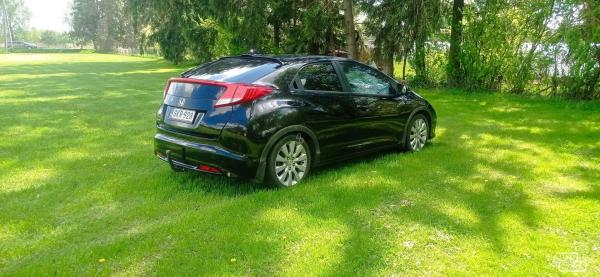 Honda Civic 2013 Radviliškis, ar dzinēja tilpumu 1.60 L un nobraukumu 31 tūkst. km par 4400 €, foto 3 vietnē AUTOMOTO.COM.LV