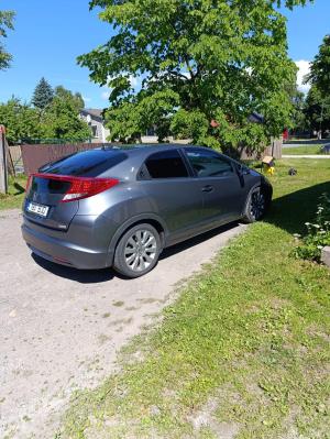 Honda Civic 2013 Kuresāre, ar dzinēja tilpumu 1.80 L un nobraukumu 201 tūkst. km par 6550 €, foto 3 vietnē AUTOMOTO.COM.LV