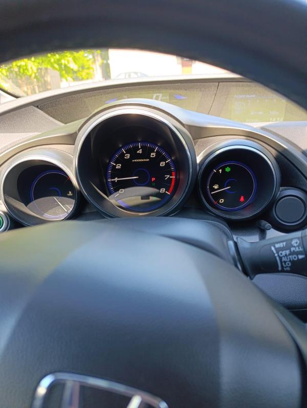Honda Civic 2013 Kuresāre, ar dzinēja tilpumu 1.80 L un nobraukumu 201 tūkst. km par 6550 €, foto 6 vietnē AUTOMOTO.COM.LV