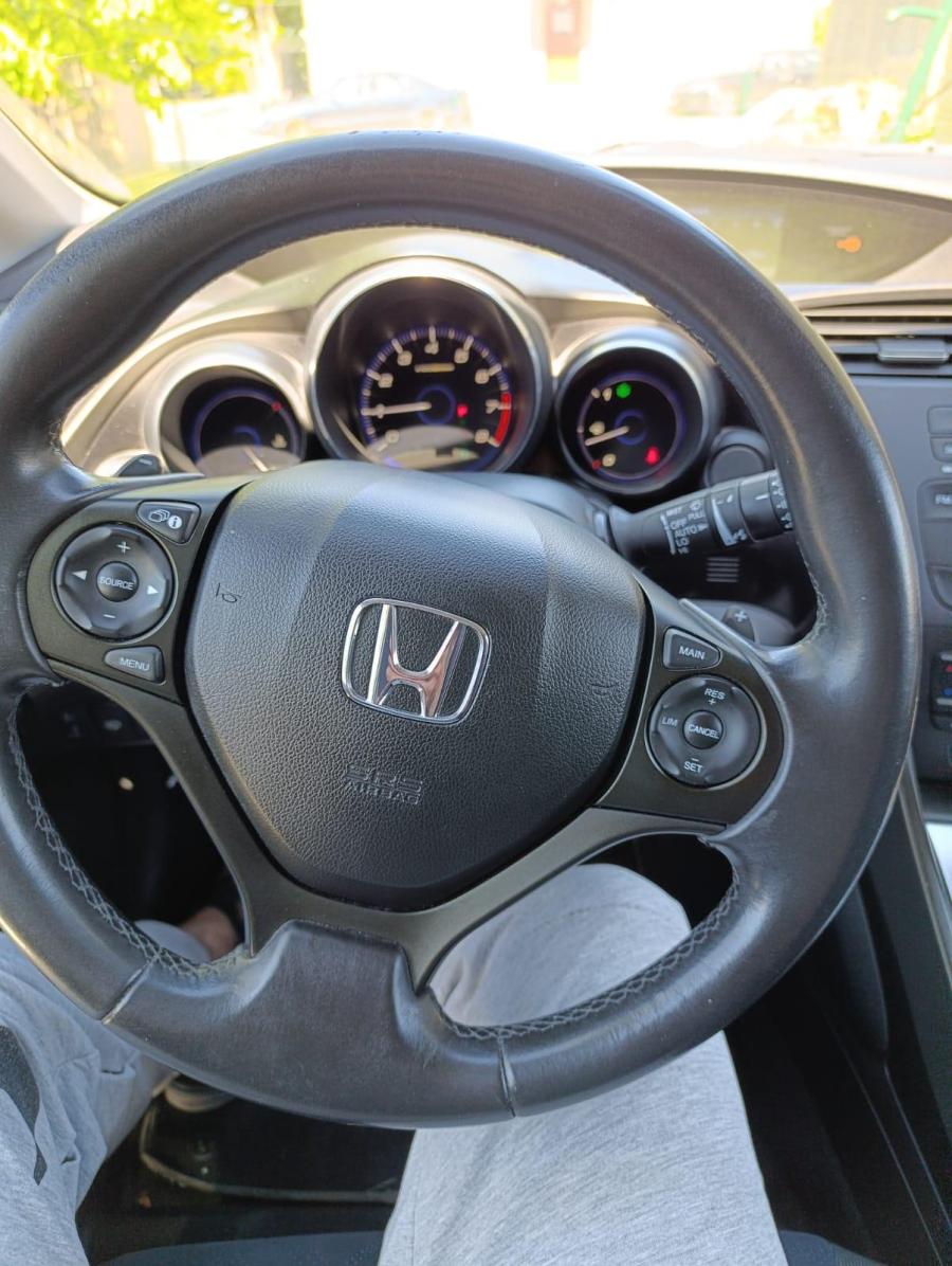 Honda Civic 2013 Kuresāre, ar dzinēja tilpumu 1.80 L un nobraukumu 201 tūkst. km par 6550 €, foto 9 vietnē AUTOMOTO.COM.LV