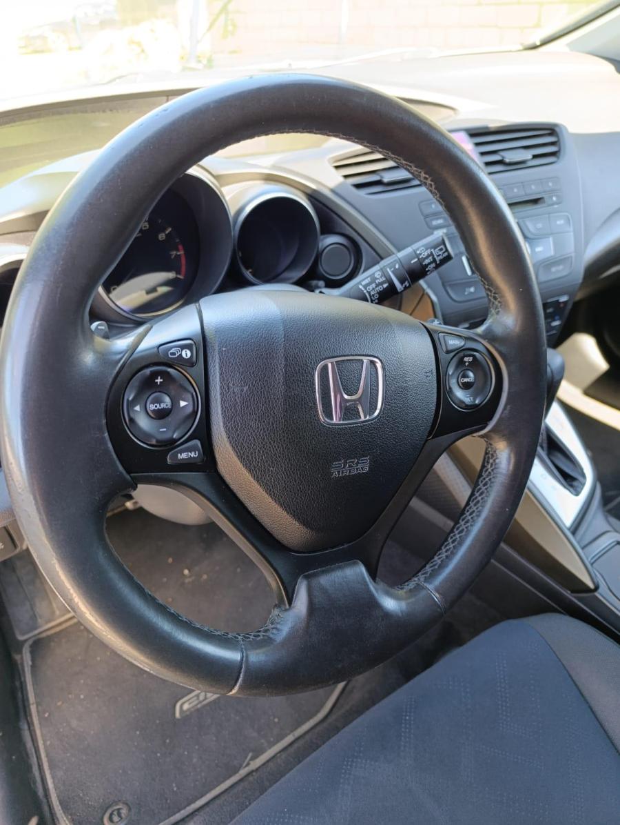 Honda Civic 2013 Kuresāre, ar dzinēja tilpumu 1.80 L un nobraukumu 201 tūkst. km par 6550 €, foto 10 vietnē AUTOMOTO.COM.LV