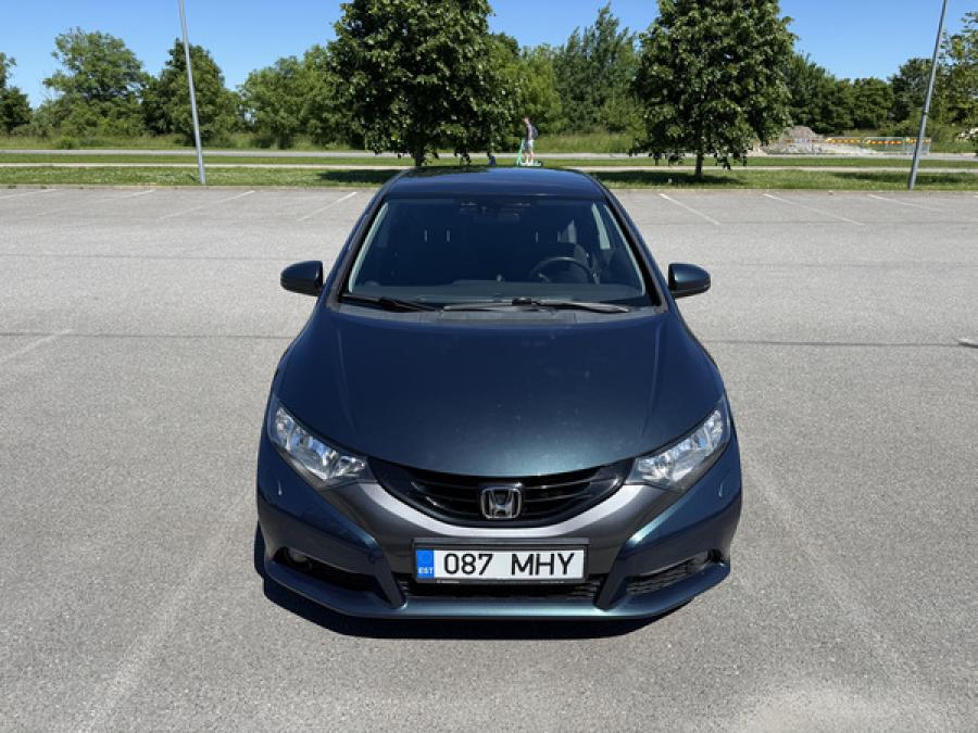 Honda Civic 2013 in Tallinn, with an engine capacity of 1.80 L and mileage of 183 thousand km for 6900 €, photo 3 on AUTOMOTO.COM.LV