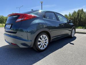Honda Civic 2013 in Tallinn, with an engine capacity of 1.80 L and mileage of 183 thousand km for 6900 €, photo 5 on AUTOMOTO.COM.LV